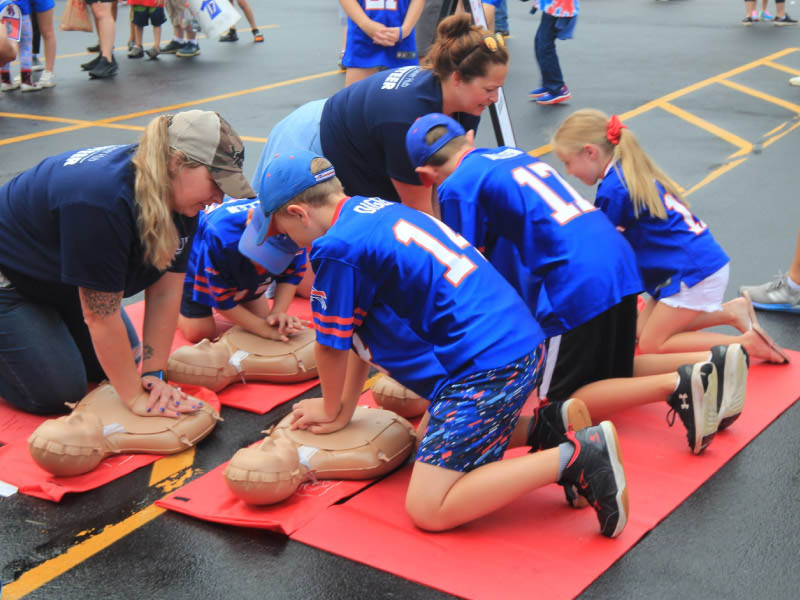 Saving lives with CPR? That's kid stuff, experts say | American Heart ...